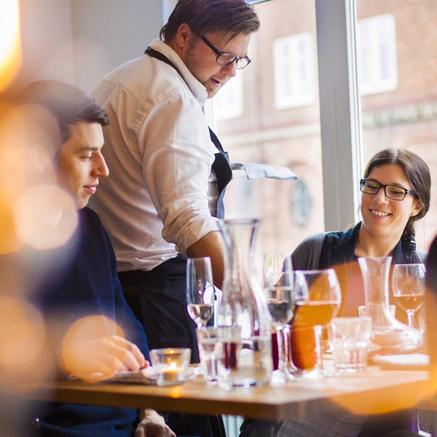 POS Features for Restaurants, Venues & More | Maitre'D