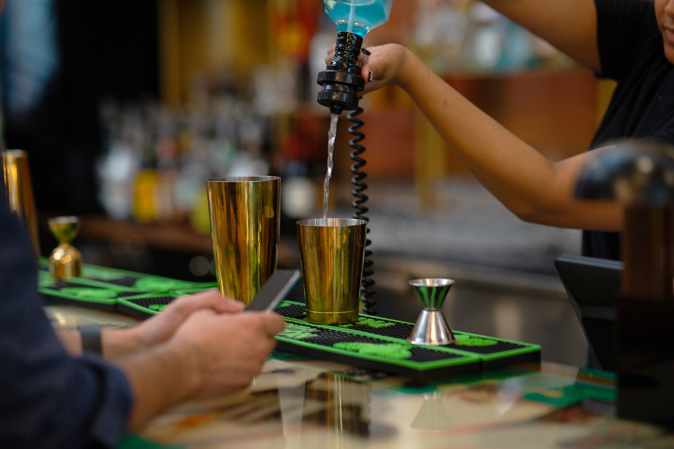 How to Reduce Alcohol Losses in Your Bar | Maitre'D